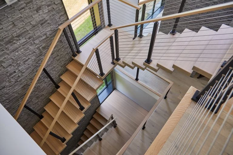 Custom Mono & 90­° Prefab Steel Stair Stringers | Viewrail