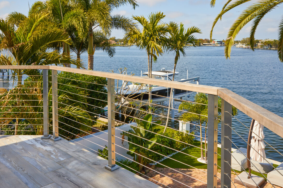 5 Gorgeous Cable Patio Railing Ideas You'll Love - Viewrail