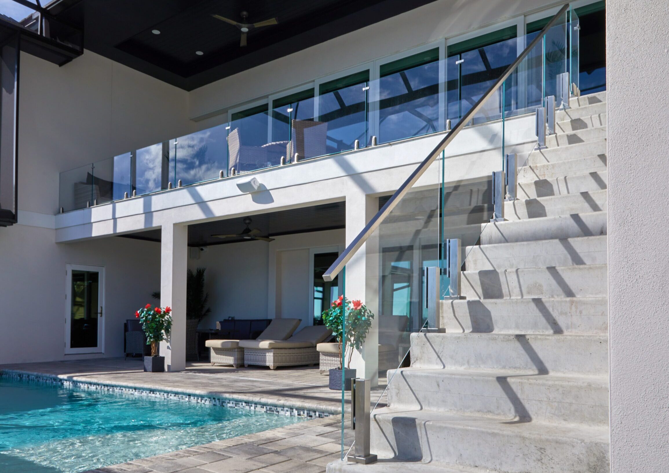 SGP Laminated Glass Panels - Viewrail - Stronger. Safer. Lighter. Clearer.