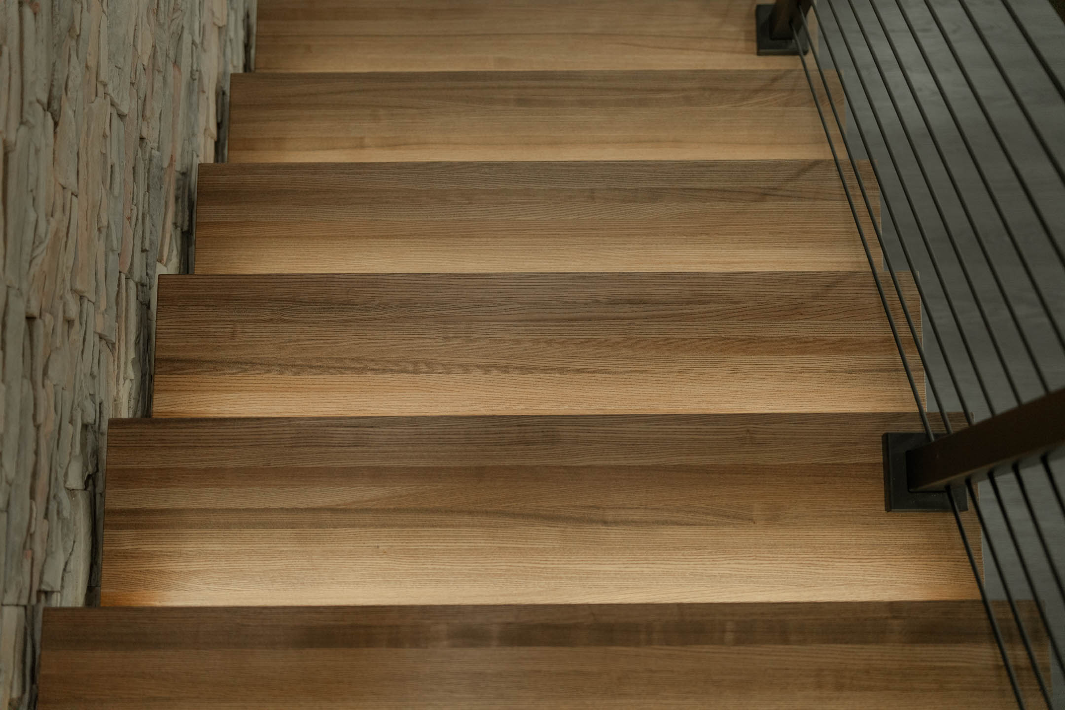 Before/After FLIGHT Mono system with Rod Railing - Viewrail