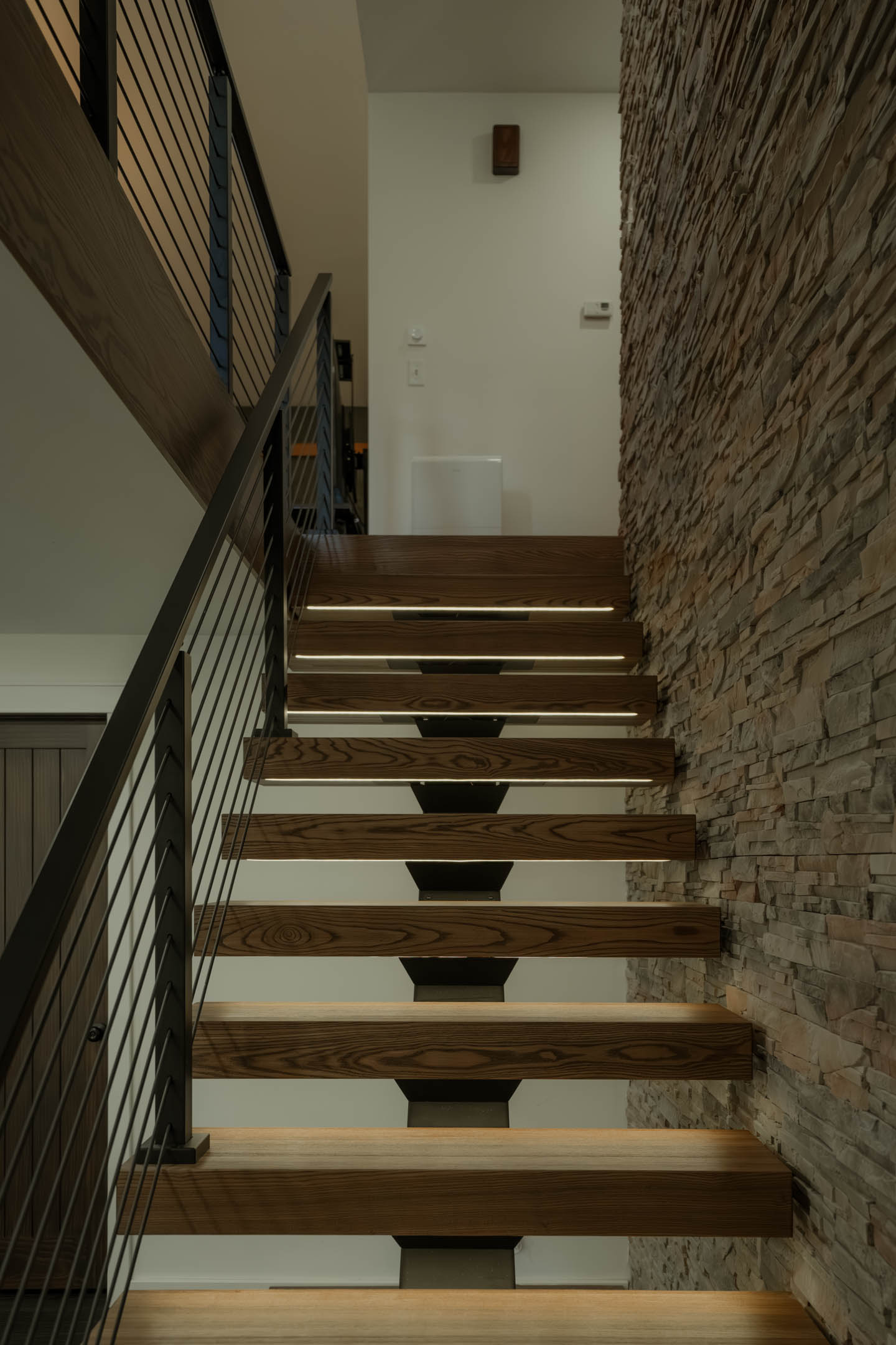 Before/After FLIGHT Mono system with Rod Railing - Viewrail