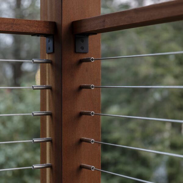 Cozy Front Porch with DriveTite Cable Railing | Viewrail