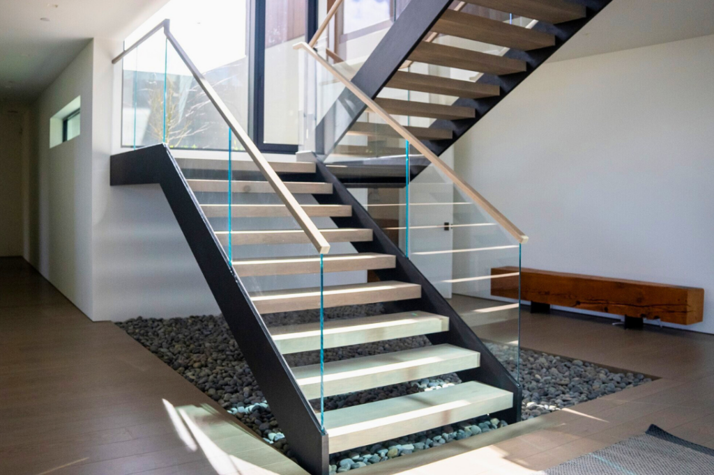 Modern Steel Staircases | Floating, Cantilevered, & Spiral | Viewrail