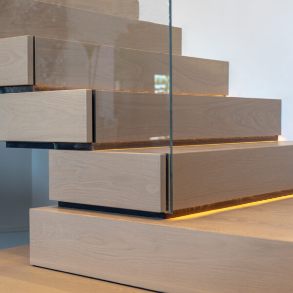 FLIGHT Stack in a Soft, Bright Utah Home | Viewrail