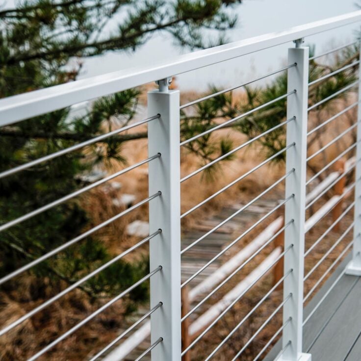 Apollo White Rod Railing for West Hampton Dune Living | Viewrail